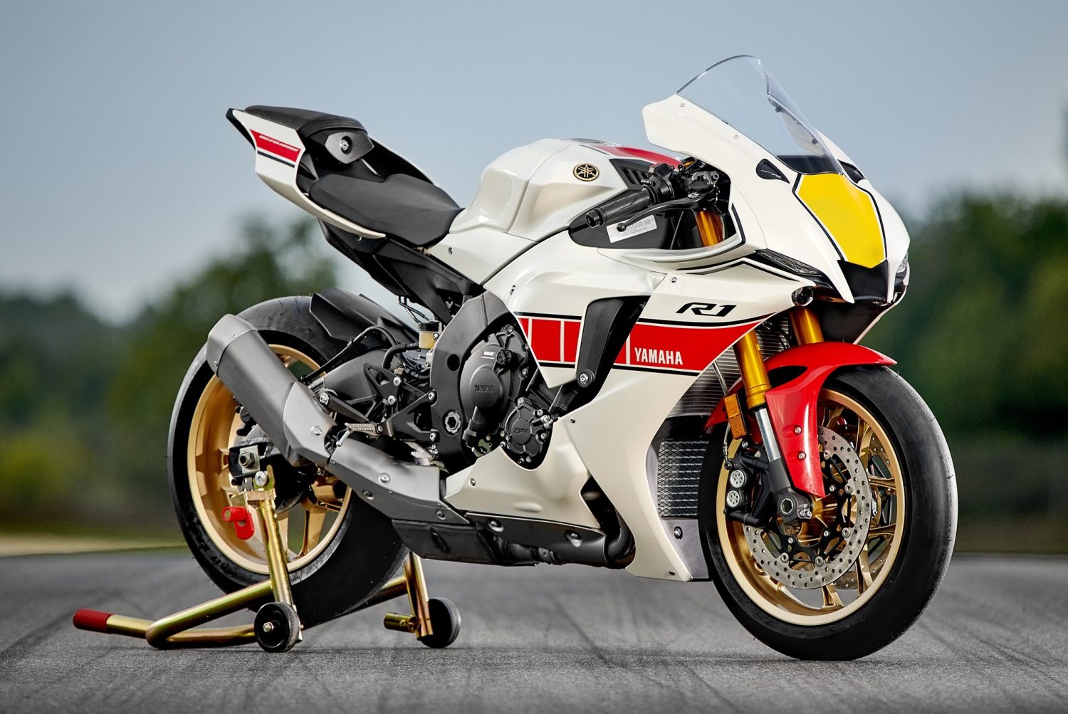 2022 Yamaha YZF-R1 World GP 60th Anniversary Edition – Arena Motosikal