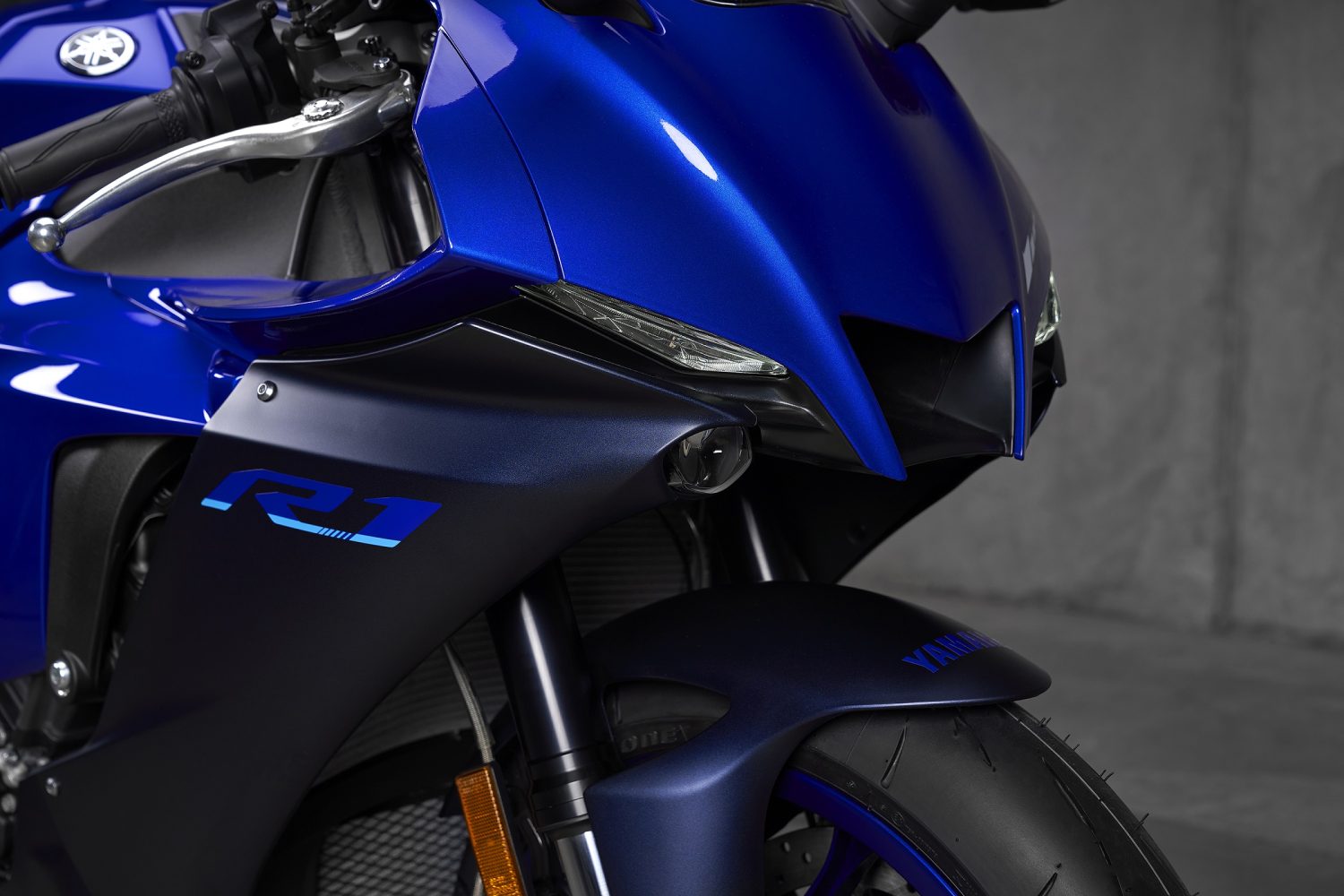 2022 Yamaha YZF-R1 (USA) – Arena Motosikal
