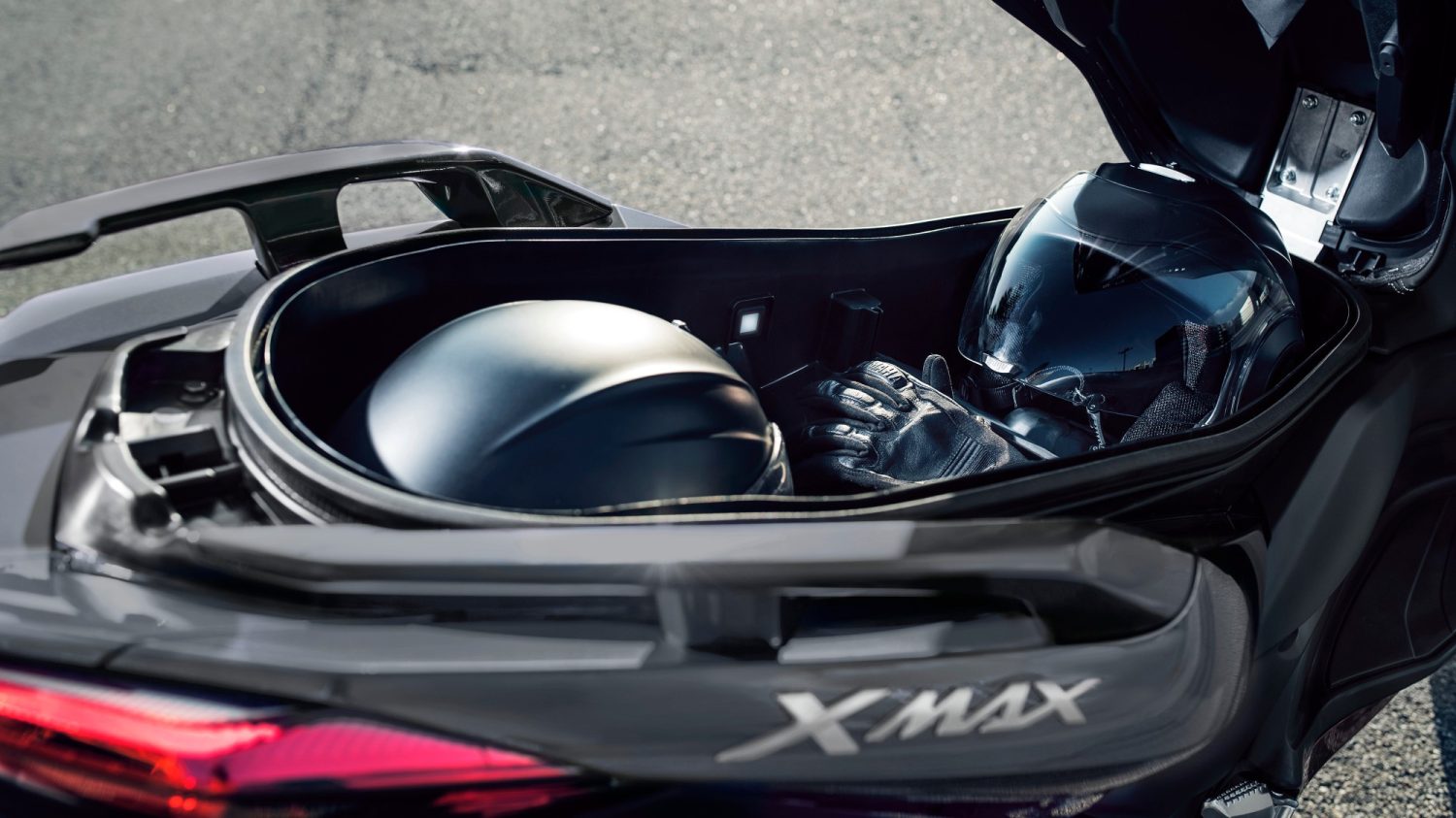 2022 Yamaha XMAX 125 – Arena Motosikal