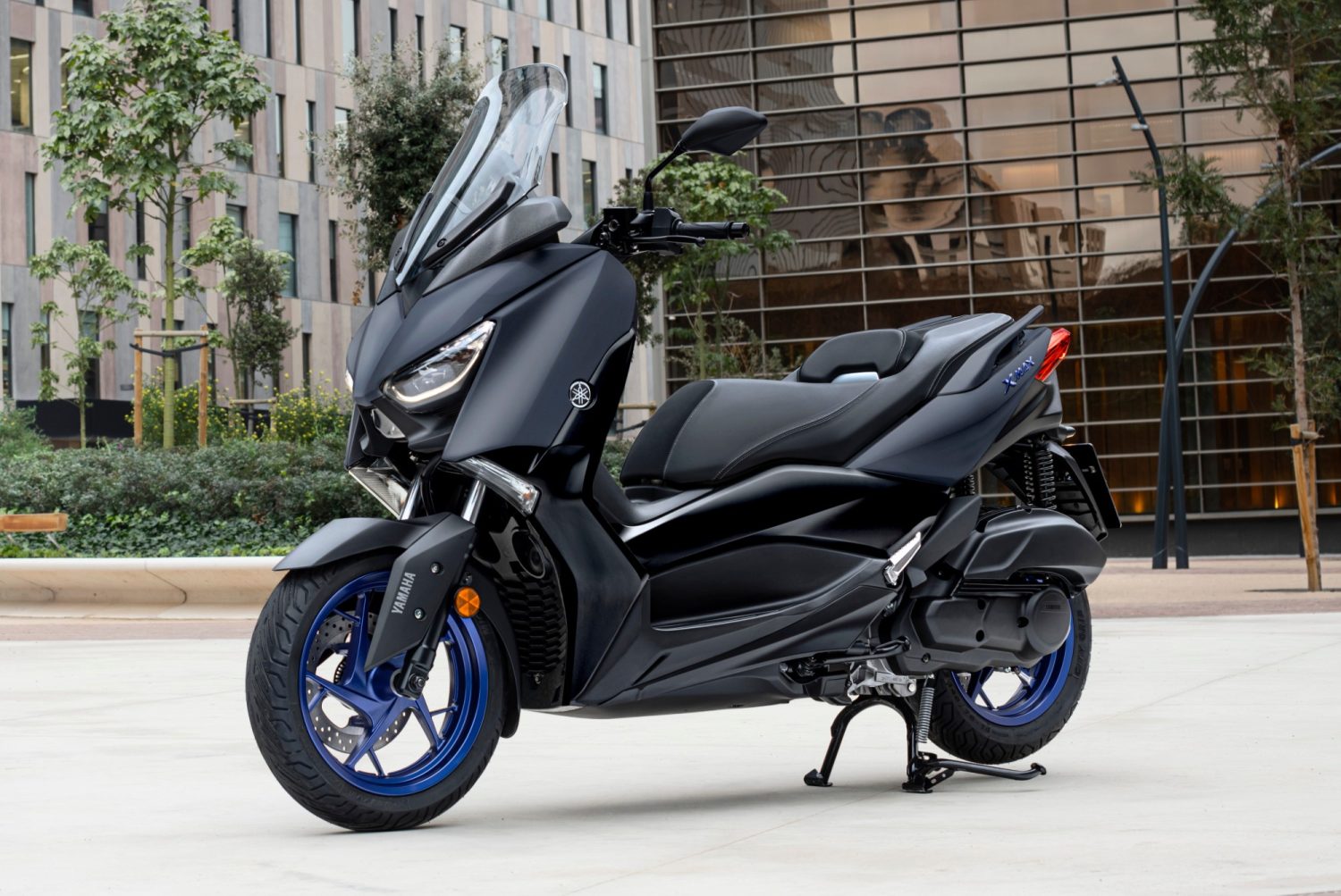 2022 Yamaha XMAX 125 – Arena Motosikal