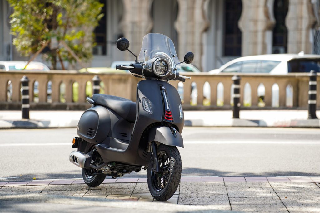 Aveta Bellagio 125 (2026): Skuter retro model gaya Itali lancar di ...